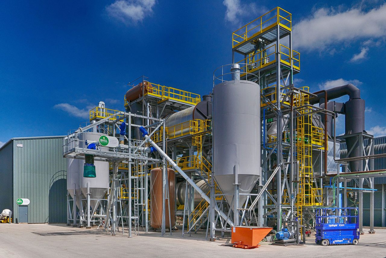 Chicken manure power as Oakland Farm Eggs unveils green energy plant ...